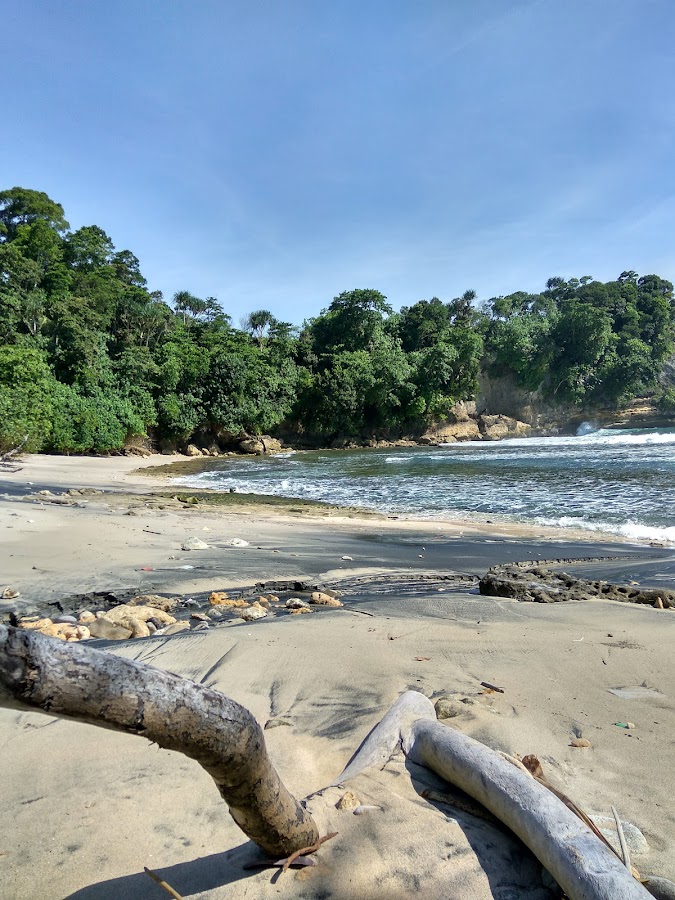 Pantai Godeg Tulungagung - Info Tiket Masuk, Foto, Rute, Ulasan